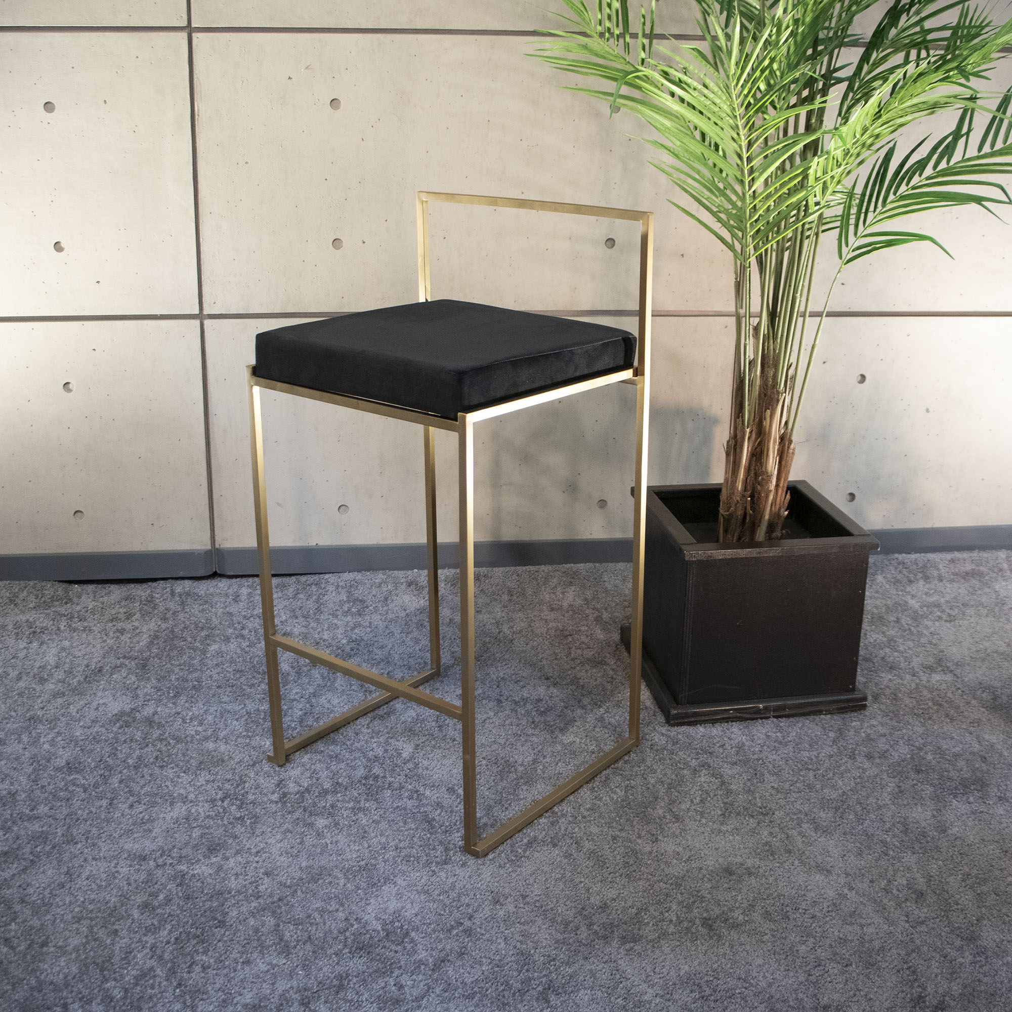 GOTHAM GOLD STOOLS WITH BLACK CUSHION | Town & Country Event Rentals