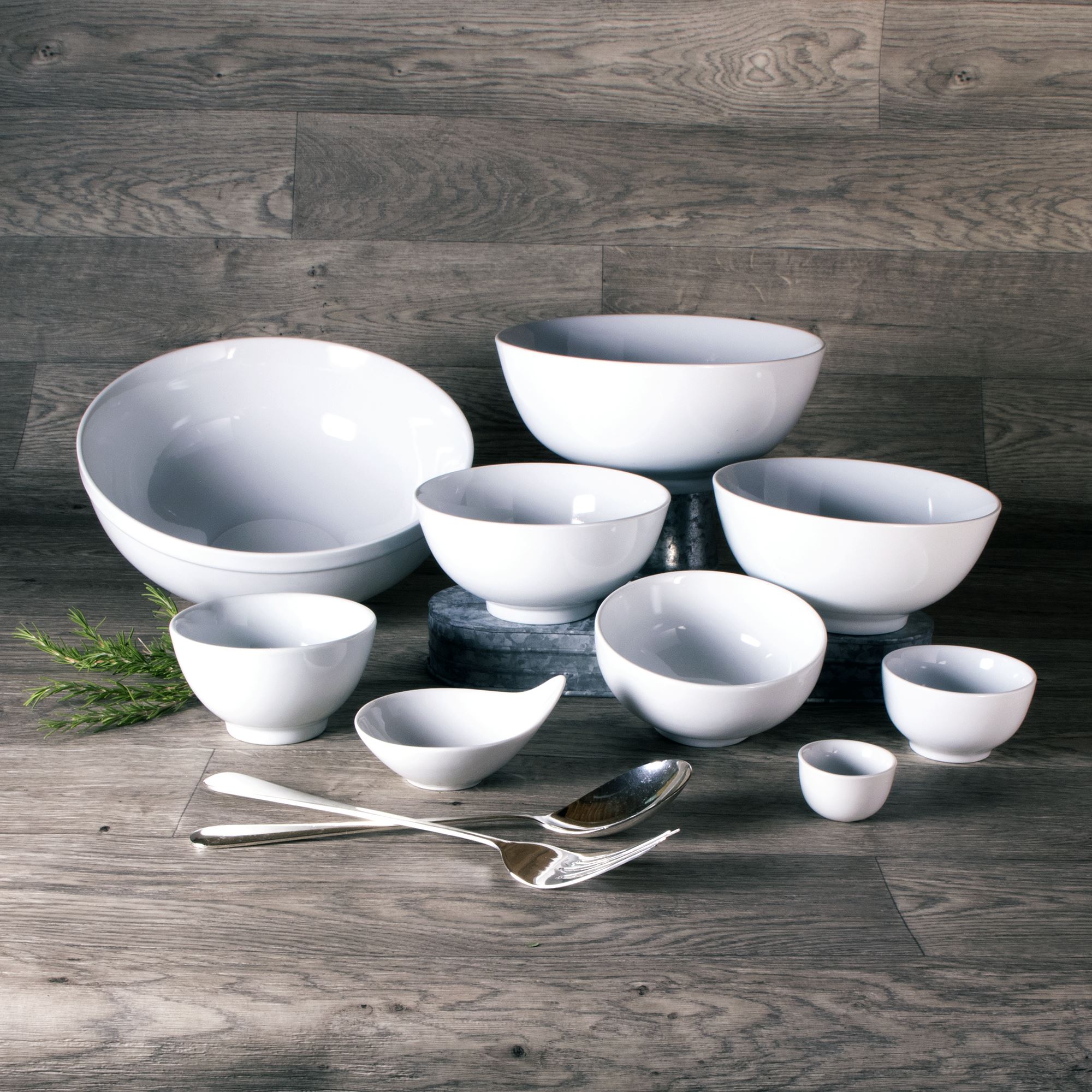 White Round Bowls | Town & Country Event Rentals