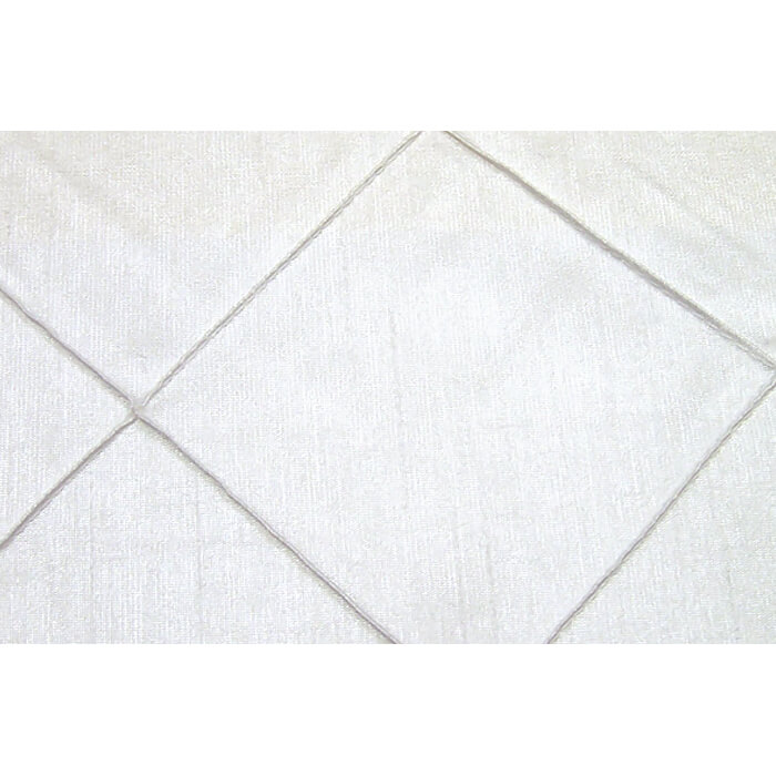 White Pintuck | Signature Party